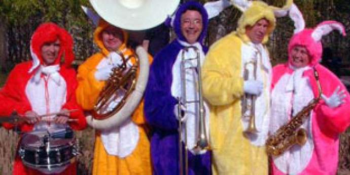 LES LAPINS EN FOLIE : Orchestre de Mascottes de Pâques | Animaux en ...